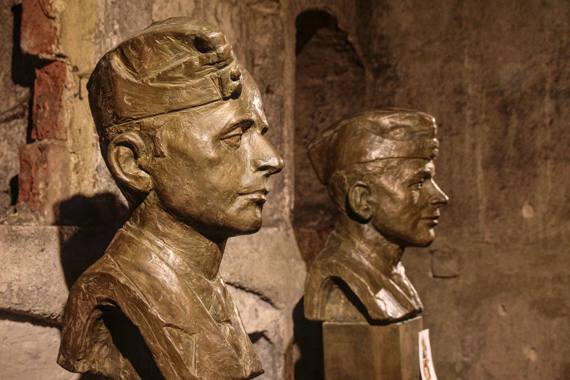World War II Prague Tour - Private Walking and Driving History Tours